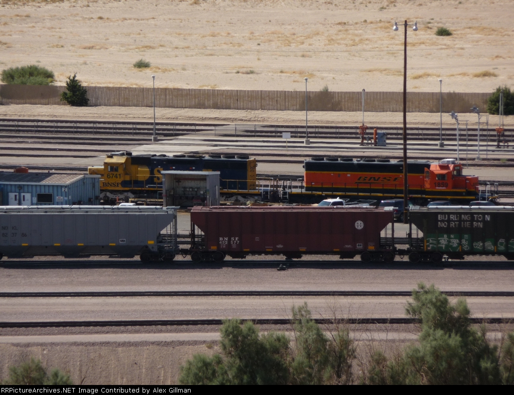 BNSF 6741 & BNSF 1859